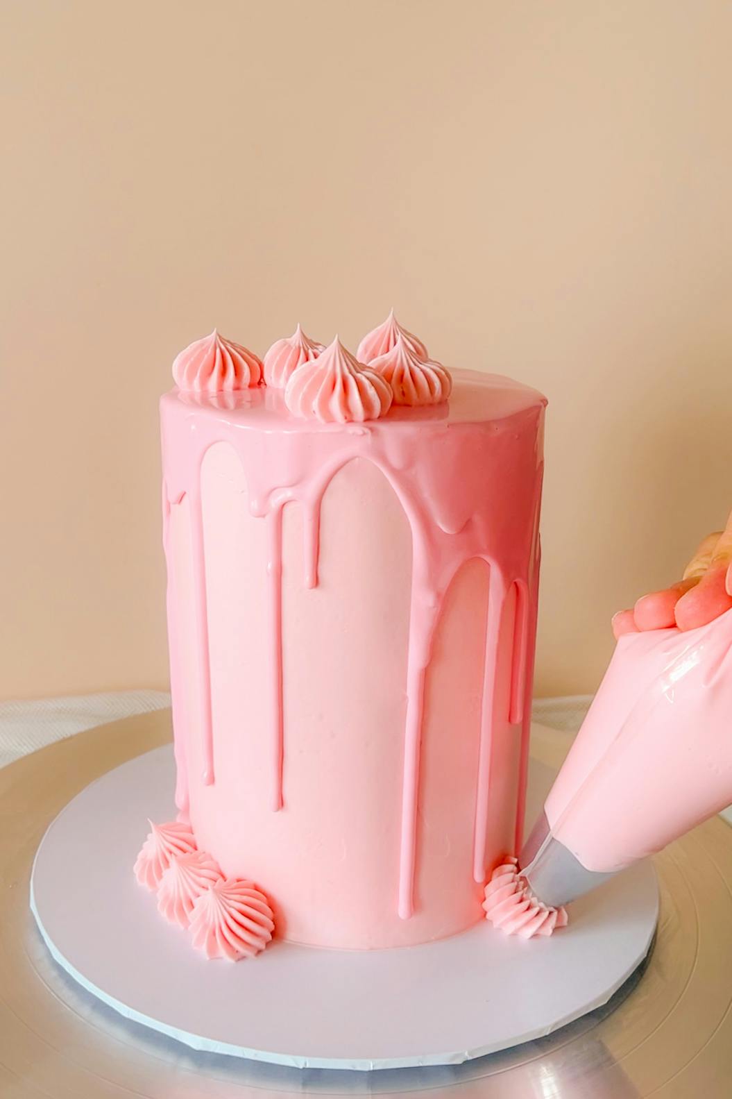 Make The Perfect Drip Cake | LoveCrafts