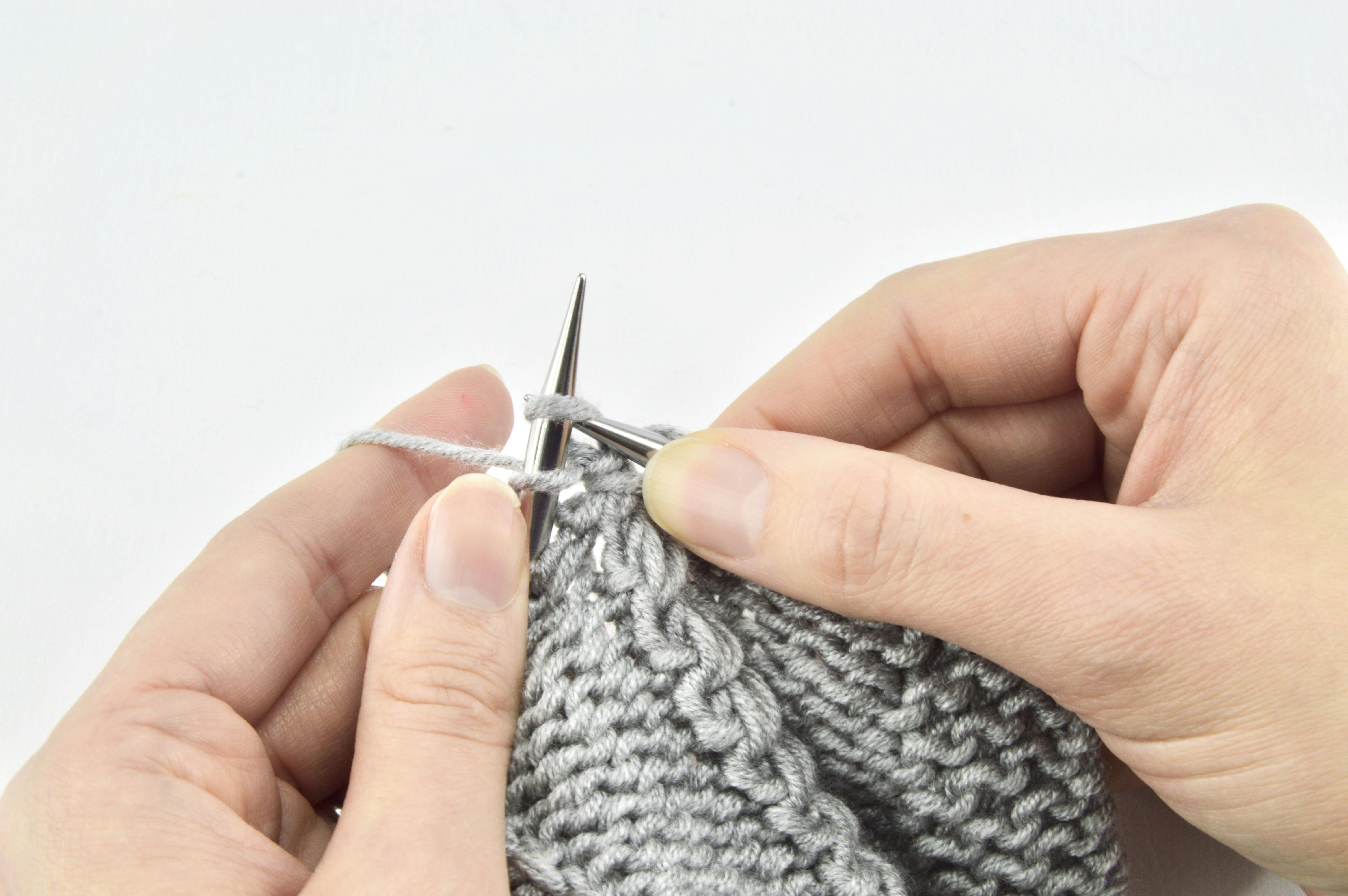 Cabling Without a Cable Needle | LoveCrafts