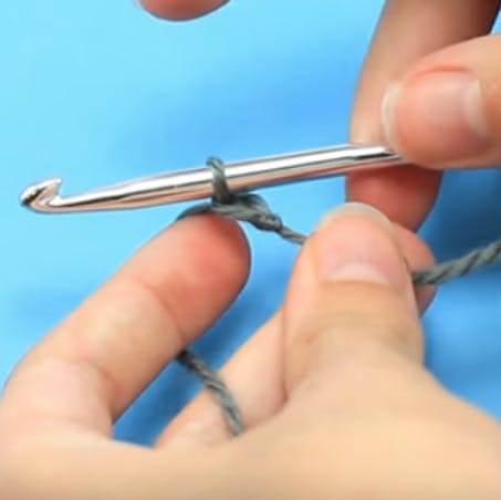 How to chain stitch (ch) in crochet | LoveCrafts