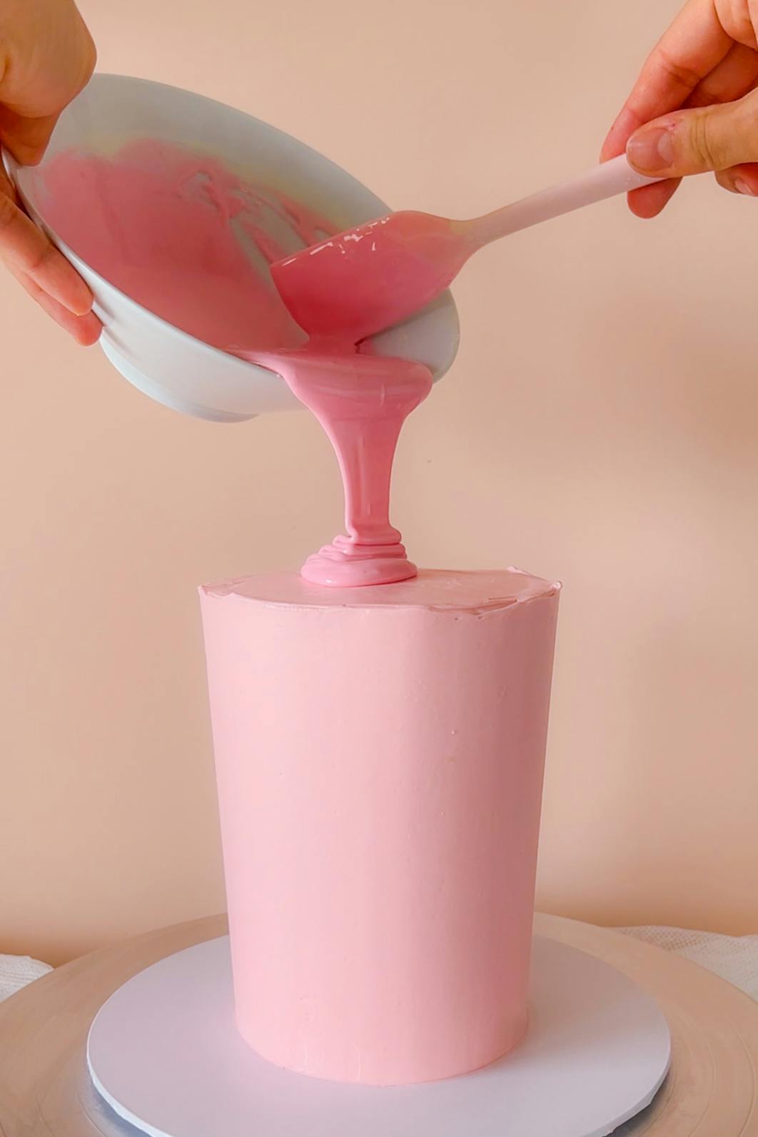 Make The Perfect Drip Cake | LoveCrafts