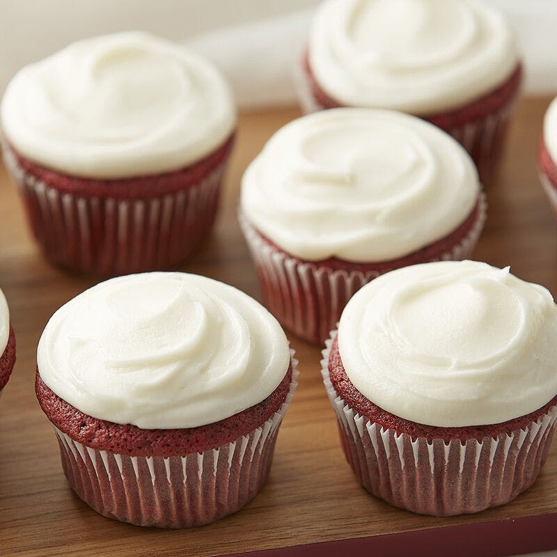 9 Types of Frosting & Icing | LoveCrafts