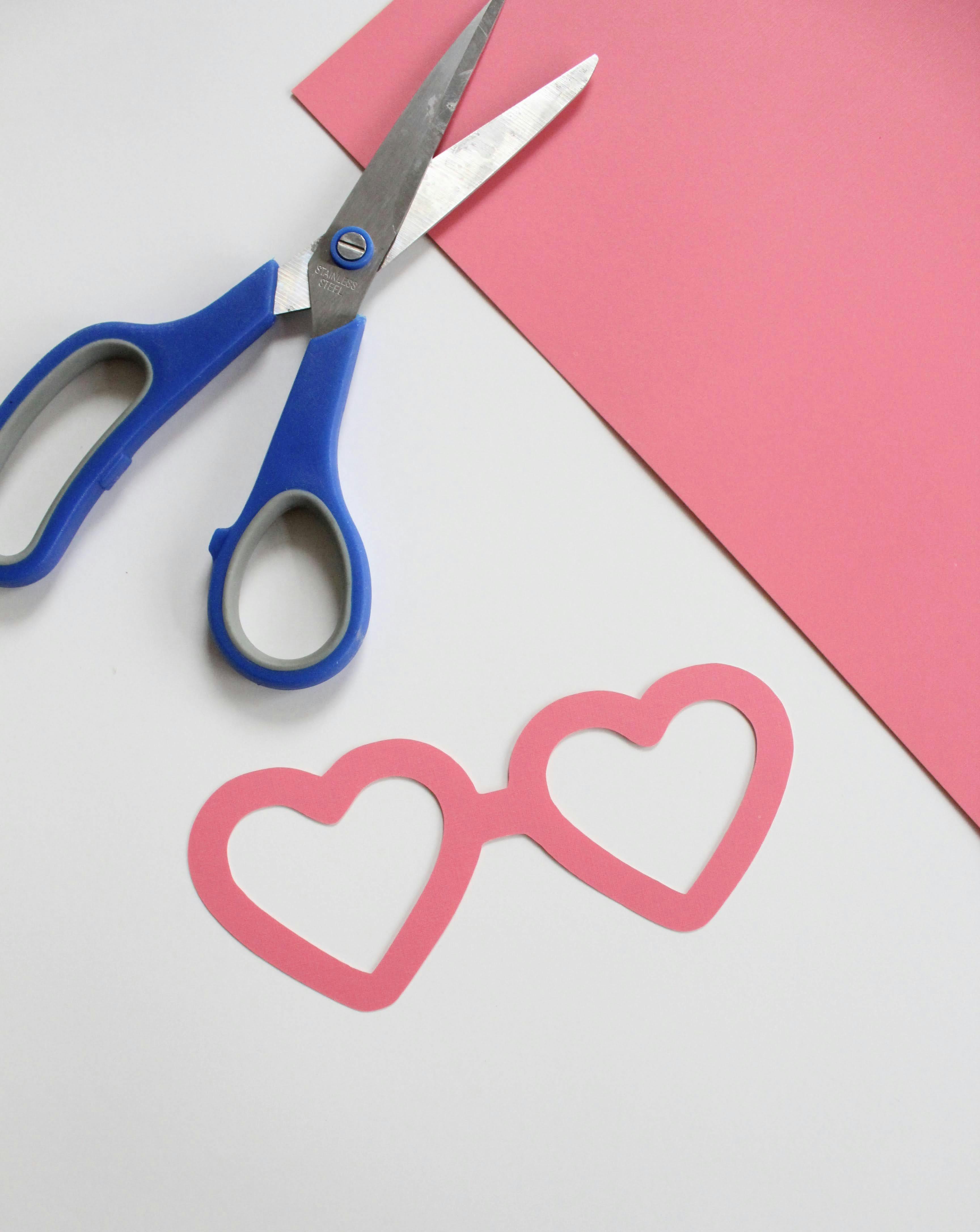 DIY Photo Booth Props Tutorial | LoveCrafts