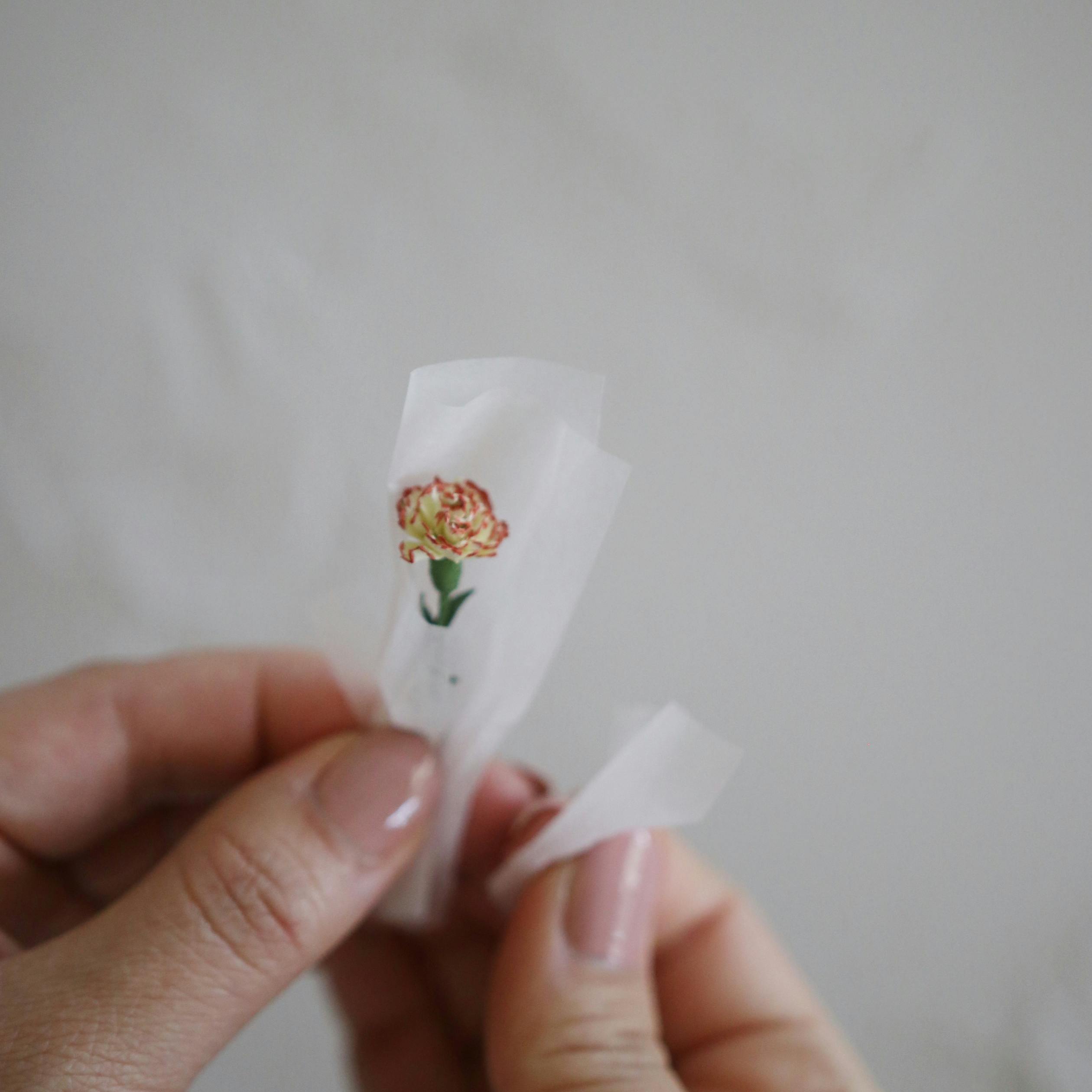 How to make mini paper carnations | LoveCrafts