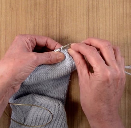 How To Kitchener Stitch: Grafting in Knitting | LoveCrafts