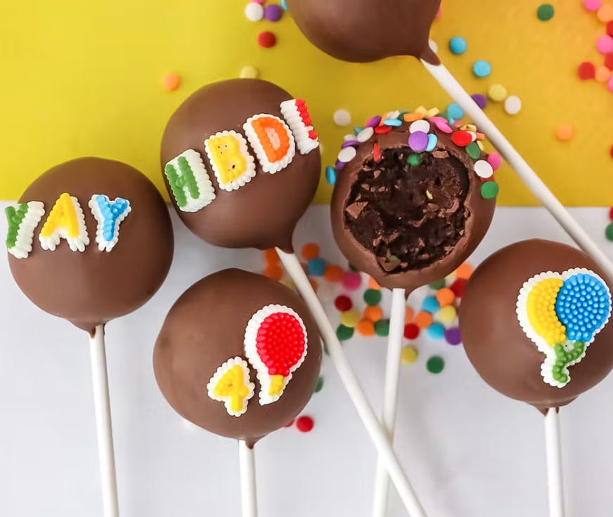 7 Cake Pop Decorating Ideas | LoveCrafts