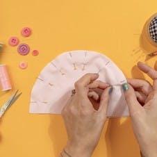 how-to-sew-a-curved-seam | LoveCrafts