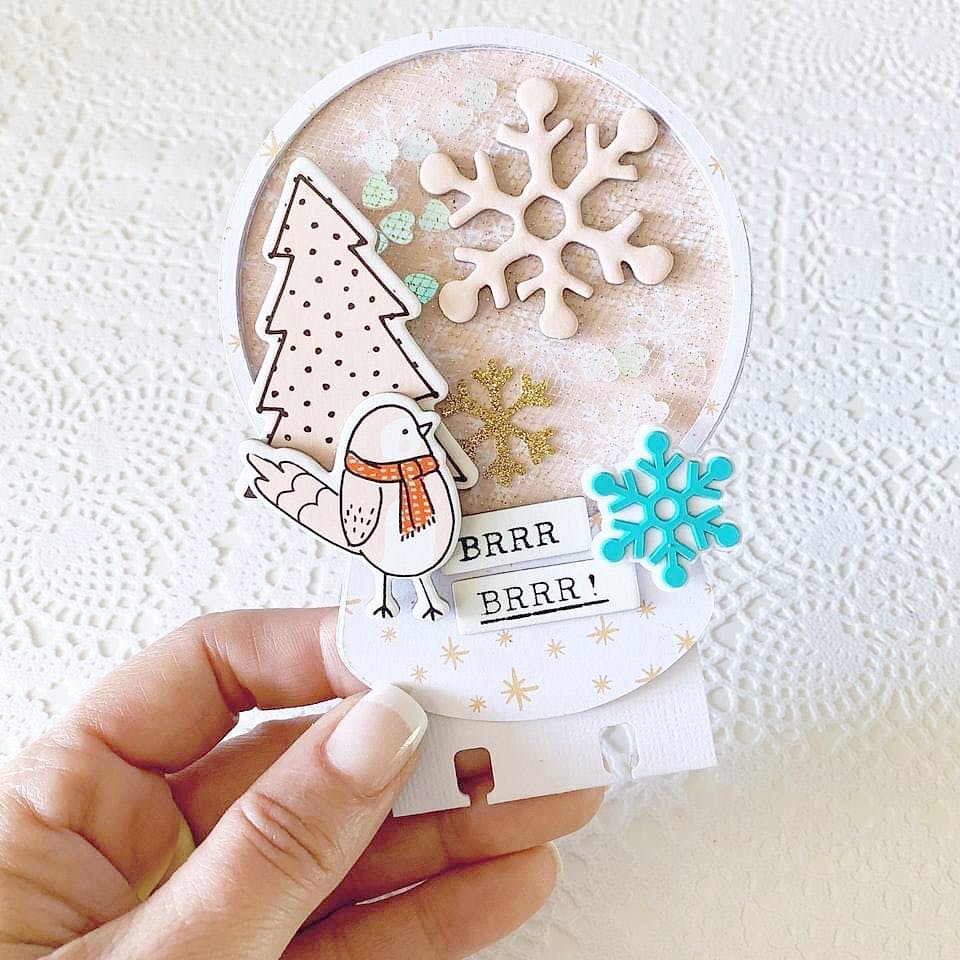 15 Christmas Paper Crafts for Decorations | LoveCrafts