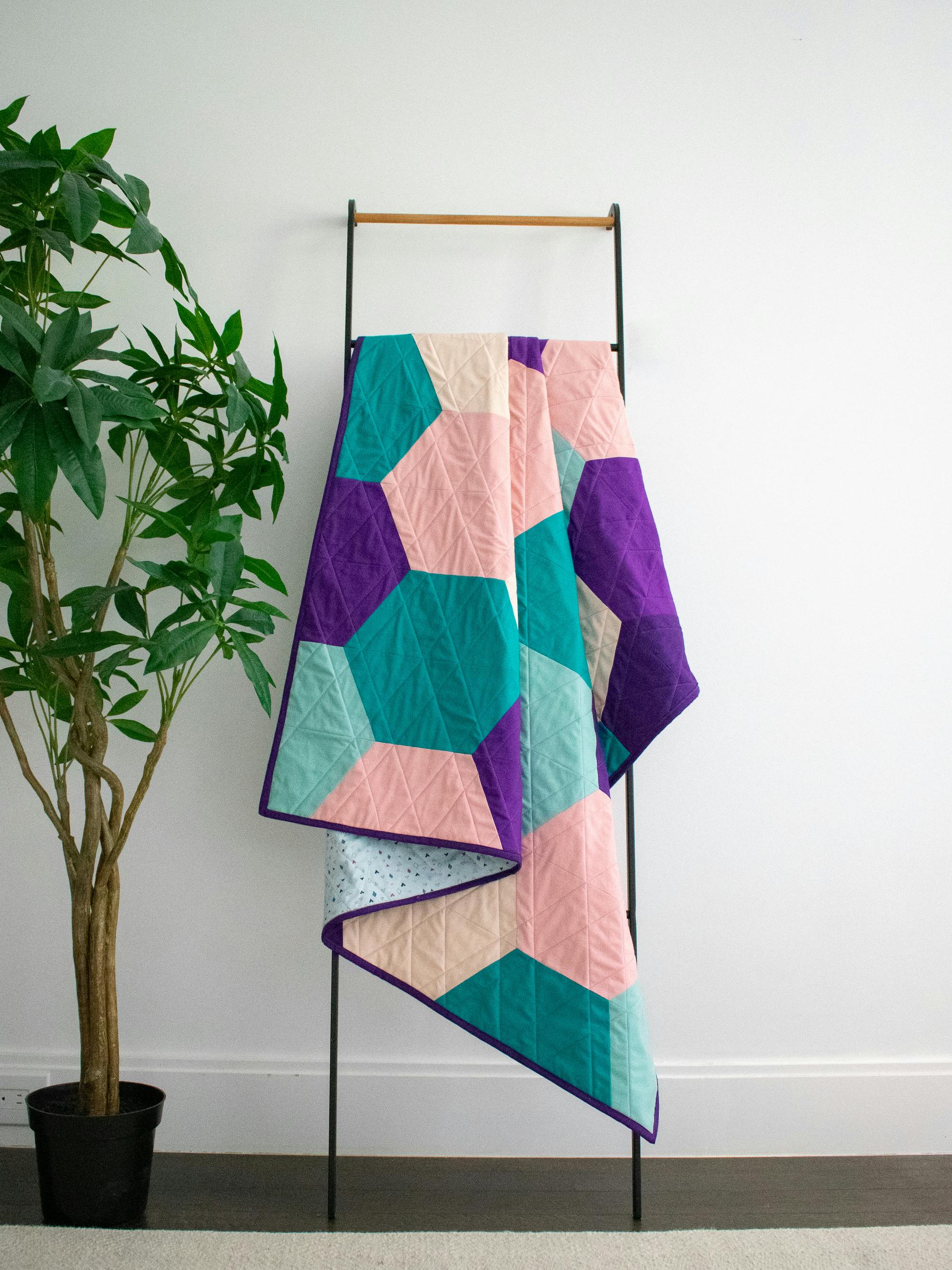 Hexagon Quilt Pattern & Tutorial | LoveCrafts