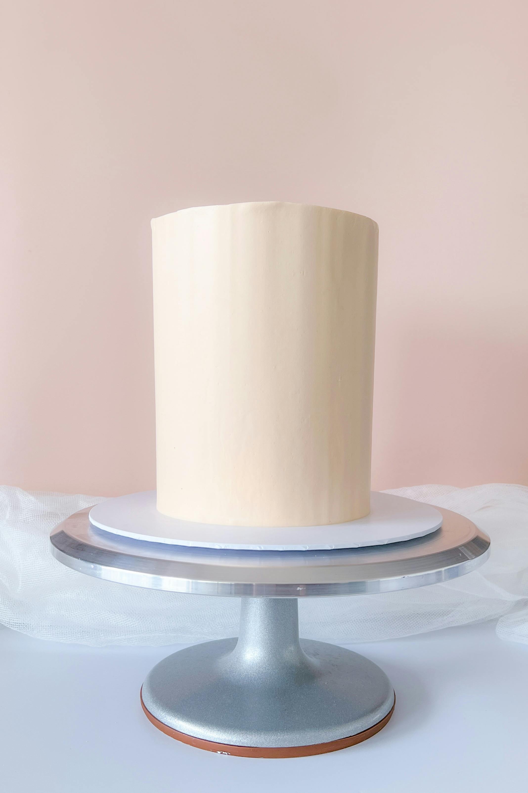 Make The Perfect Drip Cake | LoveCrafts